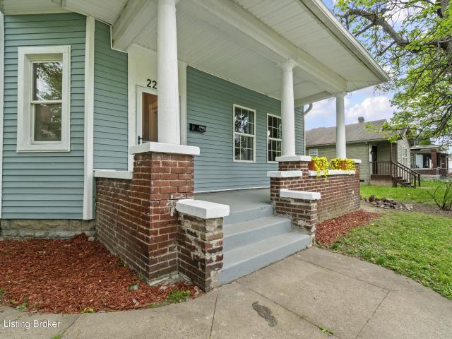 2210 W Burnett Ave