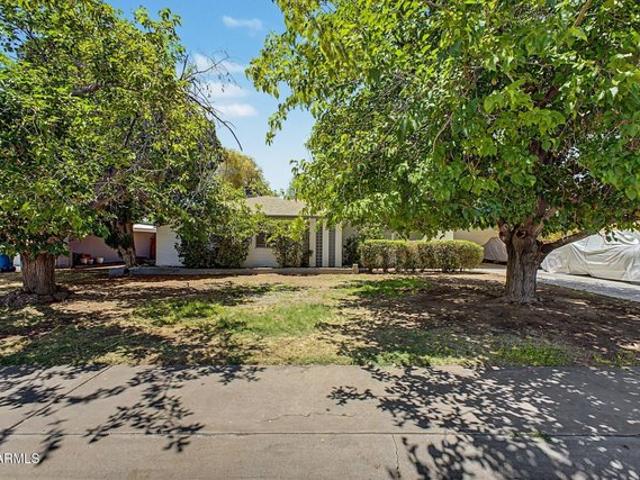 2210 W Meadow Dr, Phoenix, AZ 85023