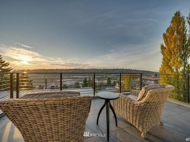 2210 12th Ave W Unit Qa, Seattle, WA 98119