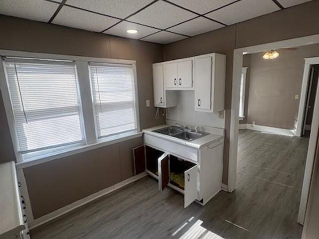 2210 2212 N Knoxville Ave 2 Bedroom Apartment for Rent at 2210 N Knoxville Ave, Peoria, IL 61603
