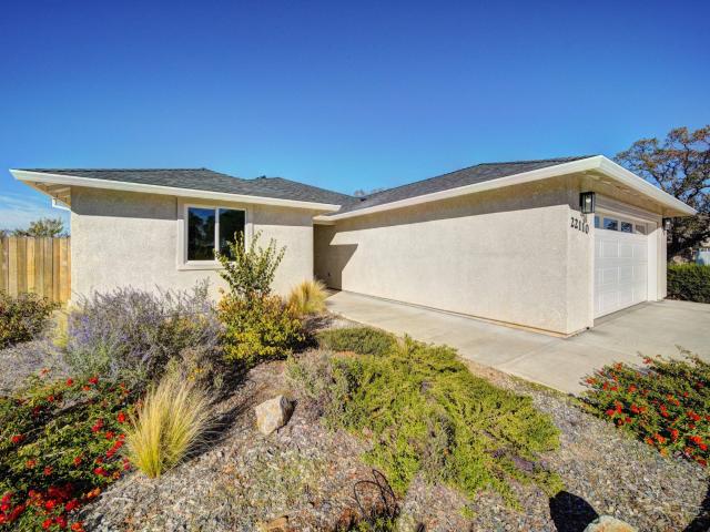 22110 Table Mountain Pl, Cottonwood, CA 96022 | MLS #25 5106 | Compass