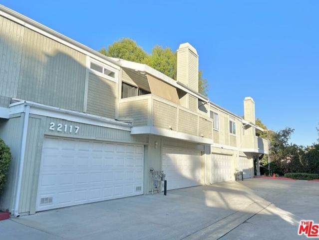 22117 Burbank Blvd Unit 5, Woodland Hills, CA 91367