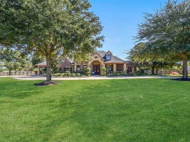 22114 Meadowhurst Circle E