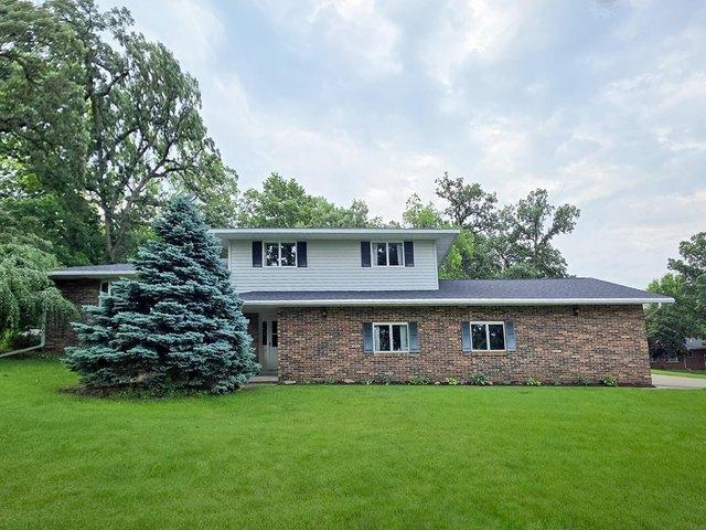 22118 st Ave, Manchester, IA 52057