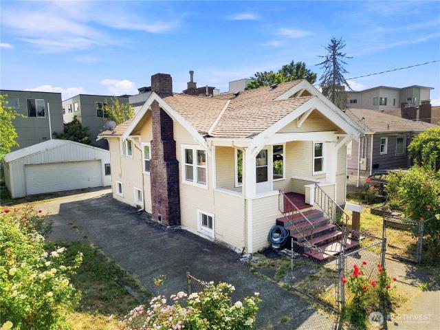 2211 NW 64th Street