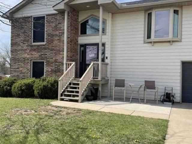 2211 Crestview Dr, Emporia, KS 66801