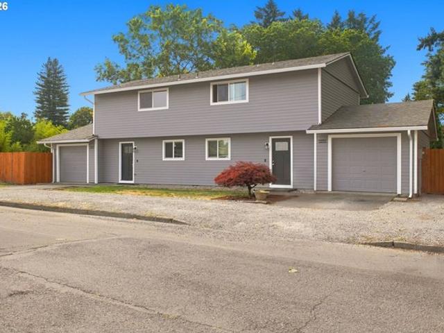 2211 E 32nd St, Vancouver, WA 98663