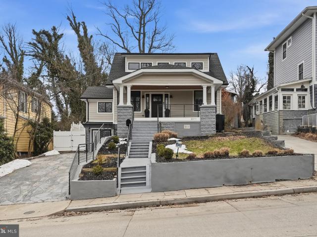 2211 Franklin St NE, Washington, DC 20018 | MLS #DCDC2247 | Compass