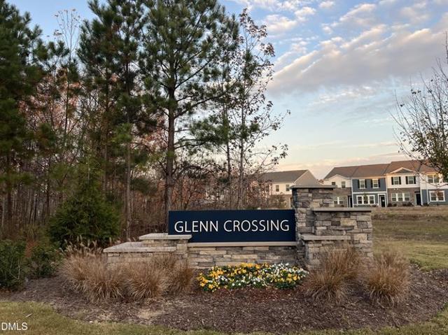 2211 Gln Xing Dr, Durham, NC 27704