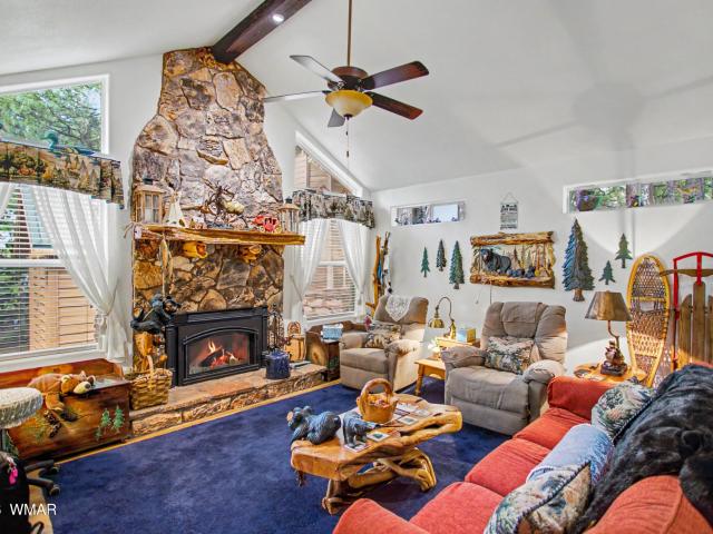 2211 Hanging Tree Trail