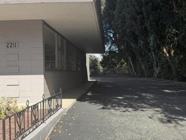 2211 Park Blvd, Palo Alto, CA 94306