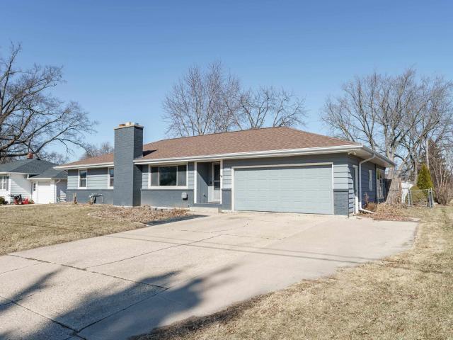 2211 Ruger Avenue