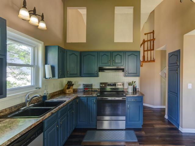 2211 Regent Lane SW