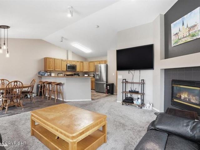2211 Ridgemont Dr, Anchorage, AK 99507