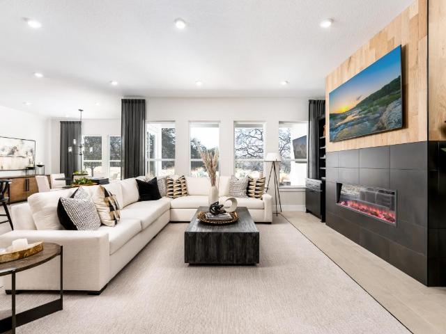 2211 Sunlit Lake Drive