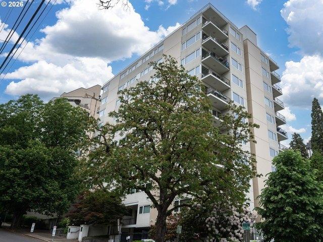 2211 SW Park Pl Unit 102, Portland, OR 97205