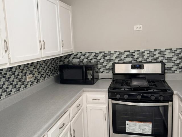 2211 S Stewart Avenue # 6A