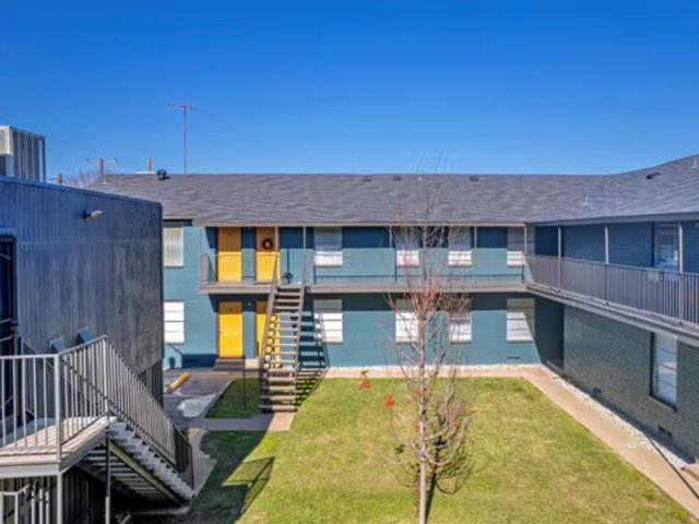 2211 S Vernon Avenue # 205