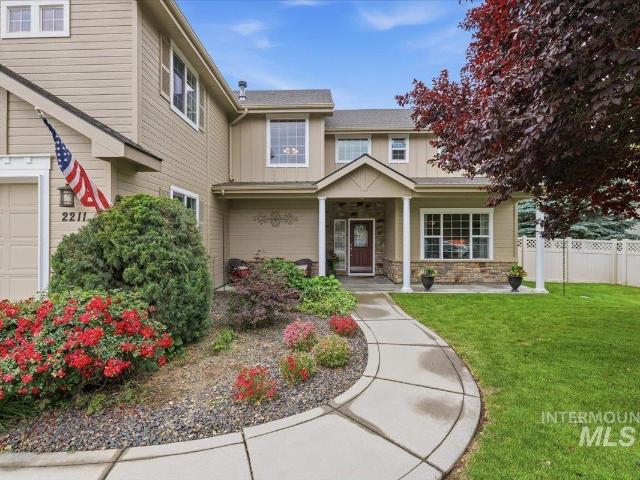 2211 W Grassy Branch Dr