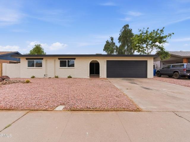2211 W Windrose Dr, Phoenix, AZ 85029
