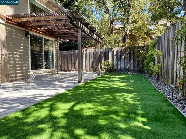 2211 Westmoreland Court