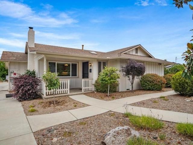 2211 Winterwarm Dr, Fallbrook, CA 92028