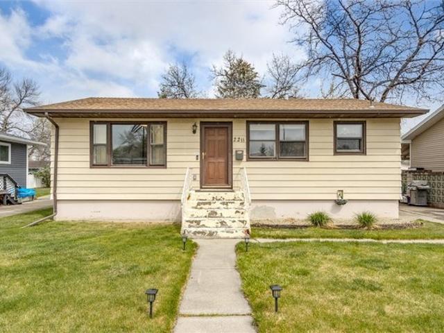 2211 Yellowstone Ave, Billings, MT 59102