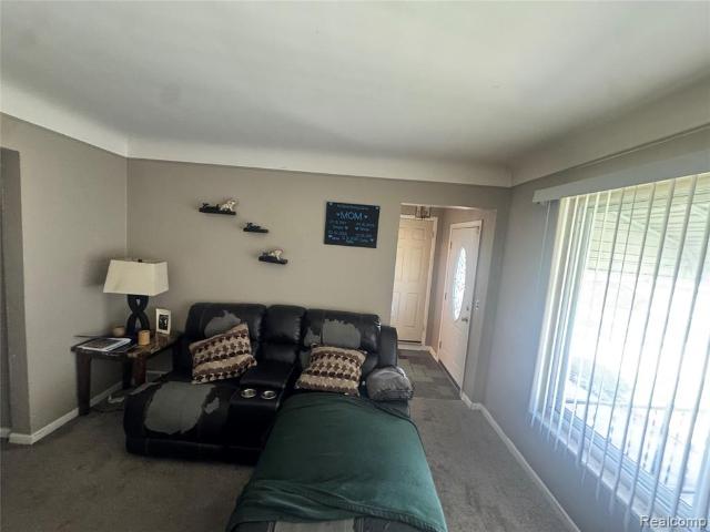 22122 Kelly Road