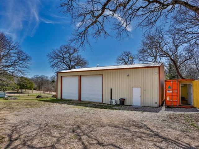 22127 Jimbo Rd, Marietta, OK 73459