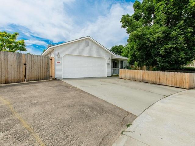 2212 Orion Ave, Nampa, ID 83651