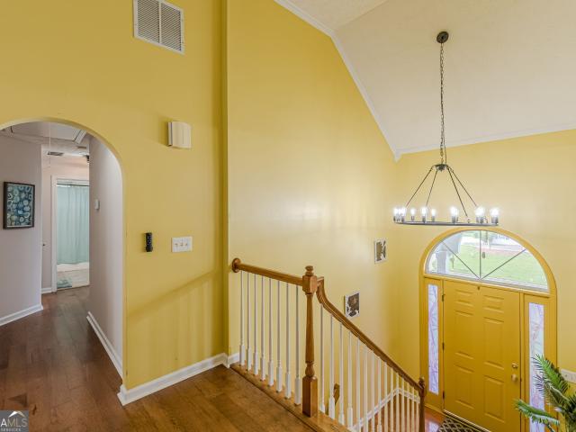 2212 Brandon Lane SW