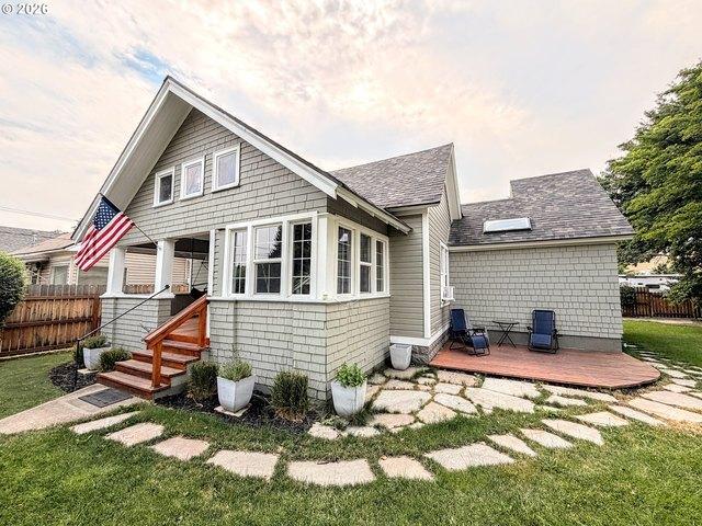 2212 Cedar St, La Grande, OR 97850