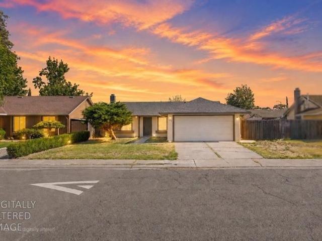 2212 Chambord Dr, Stockton, CA 95210