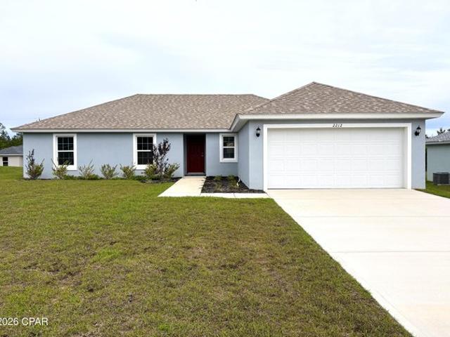 2212 Chase St, Chipley, FL 32428
