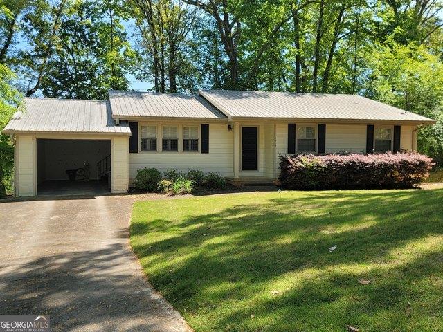 2212 Colonial Cir, Gainesville, GA 30501