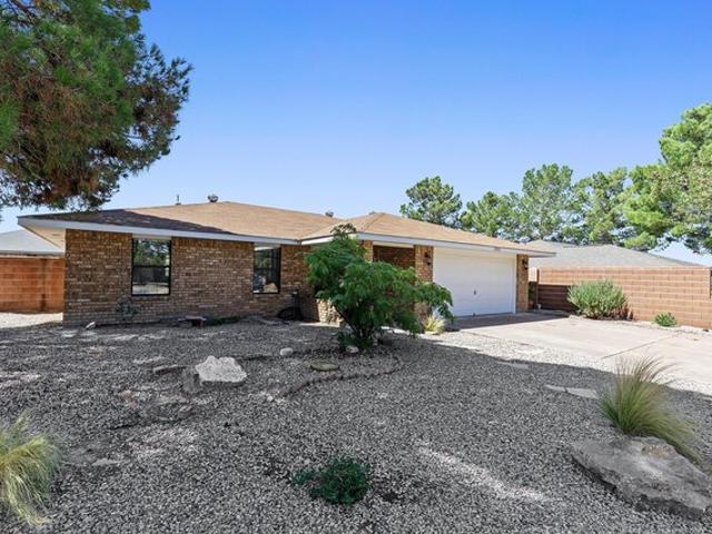 2212 Desert Pine Dr, Alamogordo, NM 88310