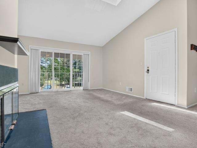 2212 Doolittle Dr