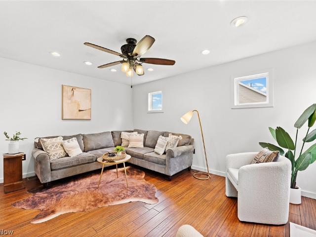 2212 Dorchester Drive