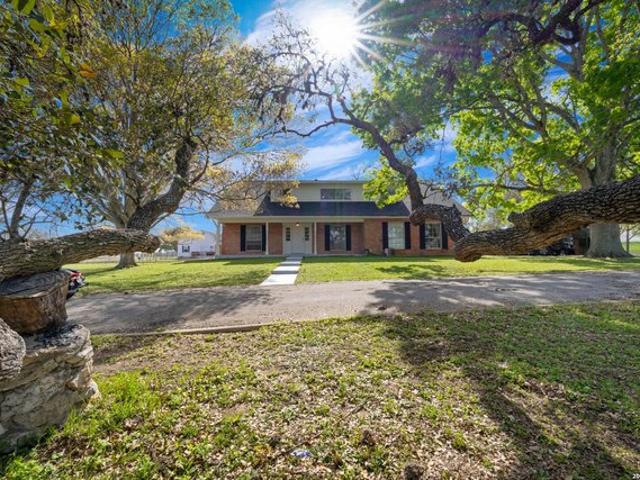 2212 FM 466, Seguin, TX 78155