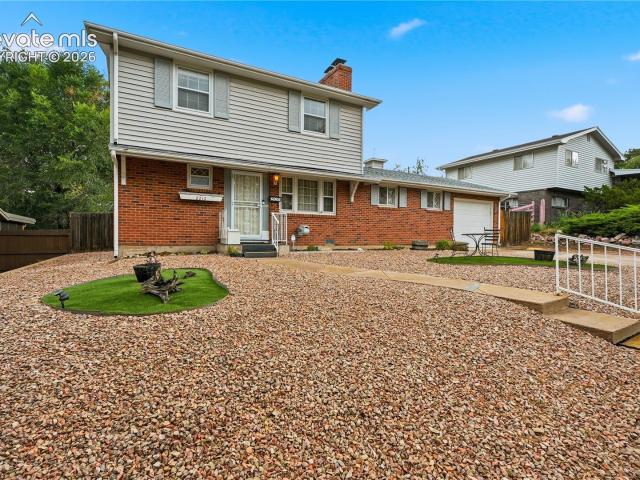 2212 Glenn Summer Road
