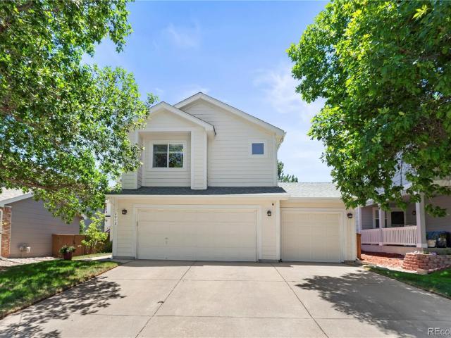 2212 Hyacinth Road