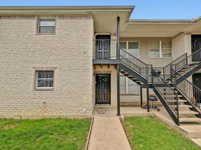 2212 Katy Ln