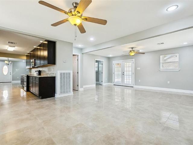 2212 Kenneth Drive