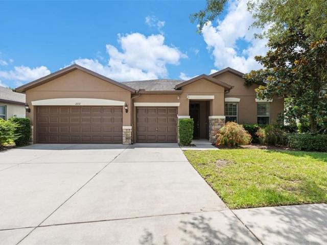 2212 Landside Dr, Valrico, FL 33594