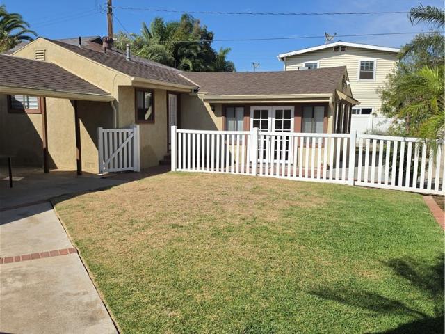 2212 Laurel