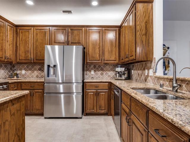 2212 Paige Court