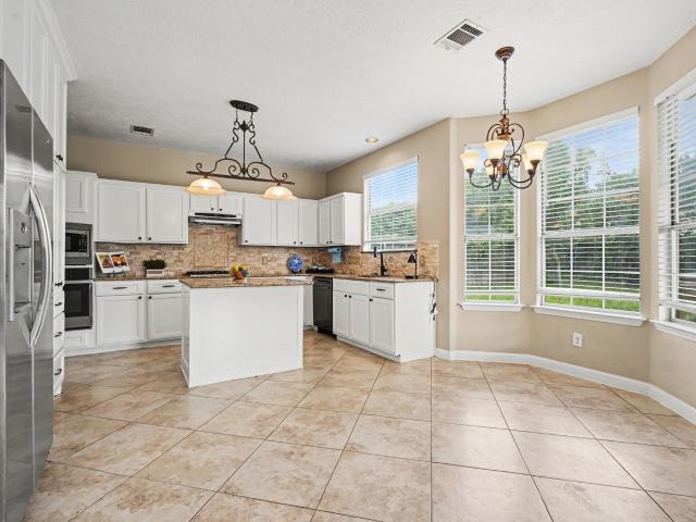 2212 Palm Lagoon Dr, League City, TX 77573 | MLS #83712