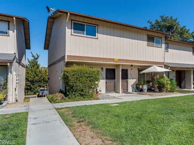 2212 Pine