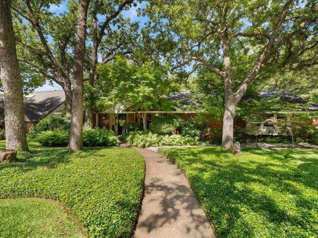 2212 Prestonwood Drive