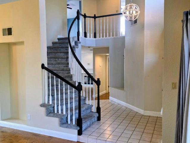 2212 Thurton Dr, Roseville, CA 95747 | MLS #ML82040 | Compass